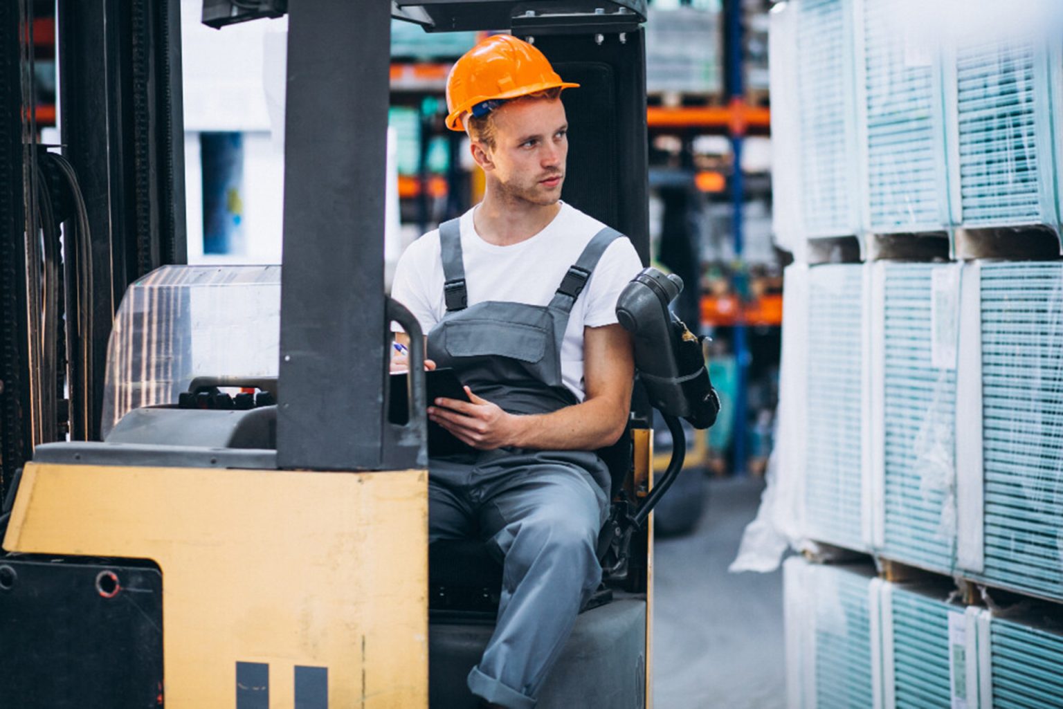 5 Common Use Cases for a Single Man - Man Lift
