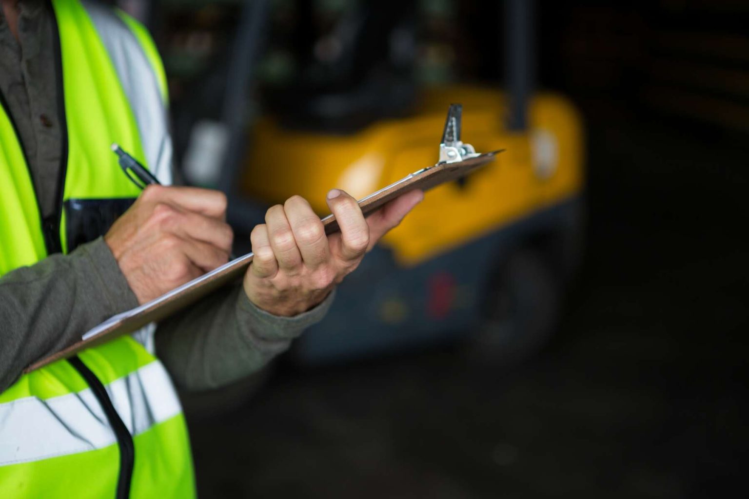 ANSI & OSHA Guidelines for Boom Lifts - Man Lift